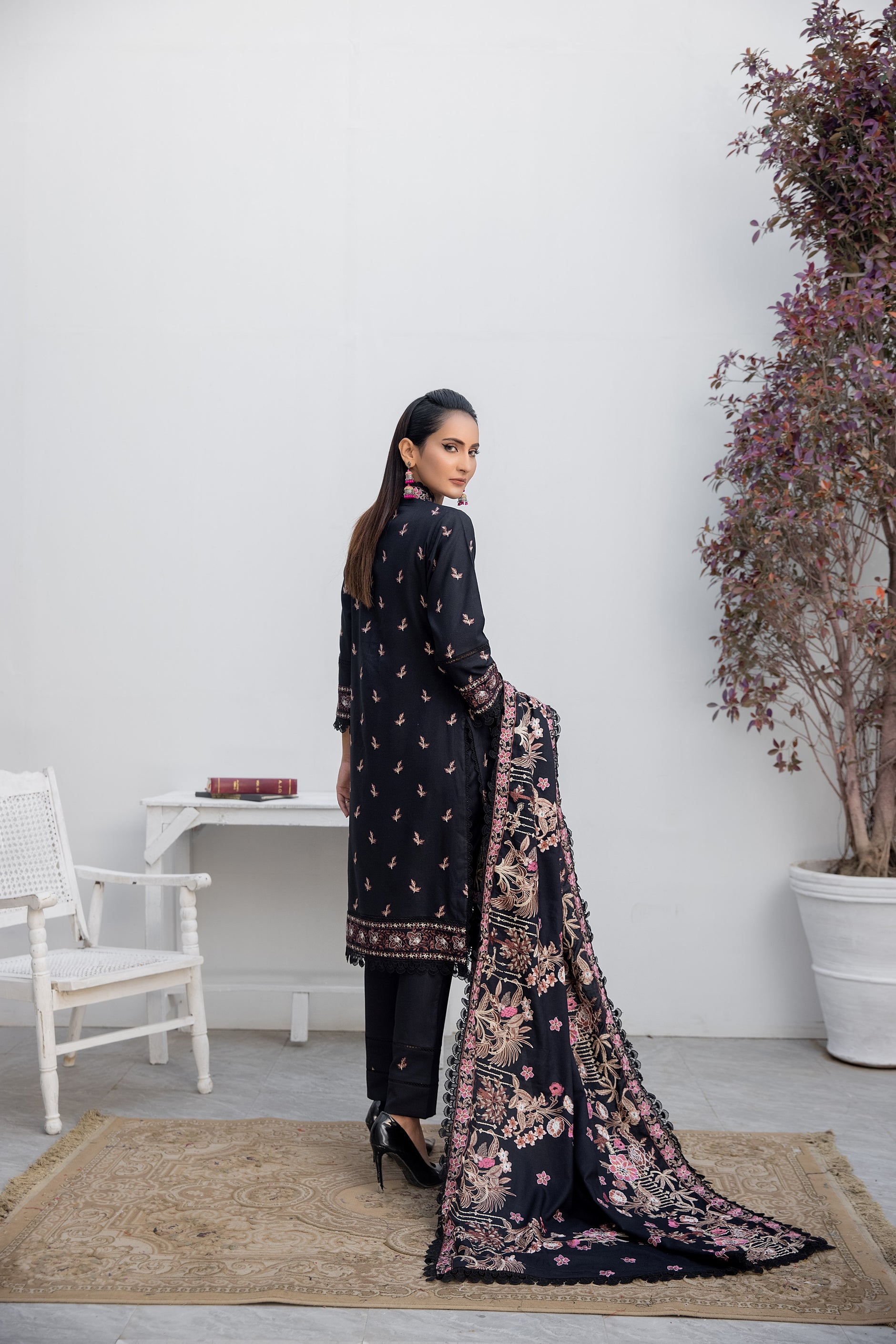 Threads & Weaves