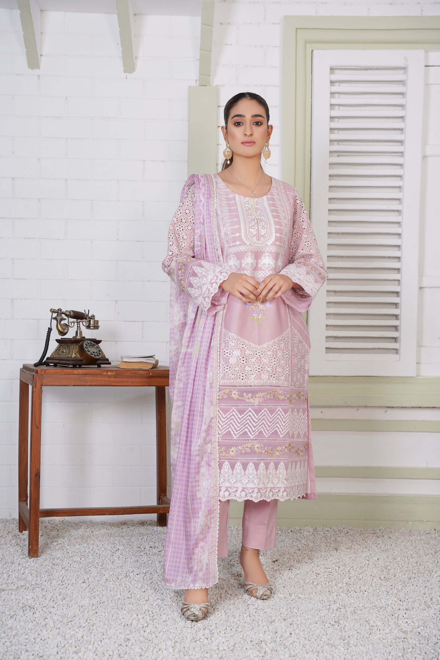 3 PC - Embroidered Karandi Pret – Threads & Weaves